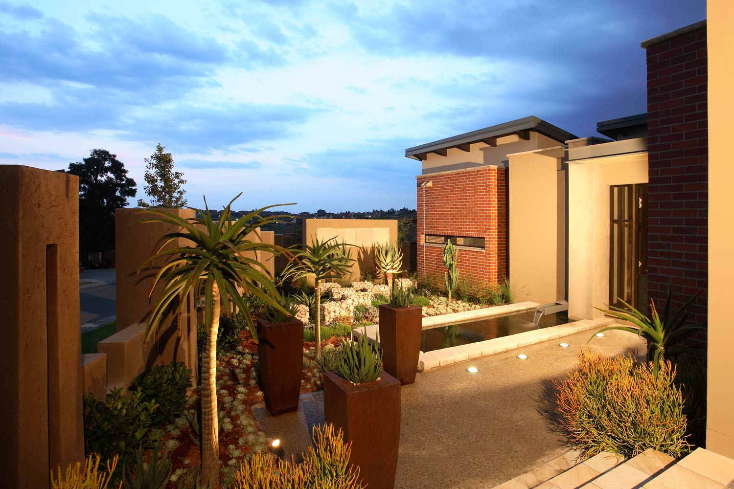 Veld Architects | House over the Hills