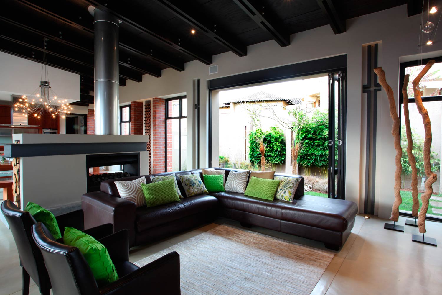 Veld Architects | House over the Hills