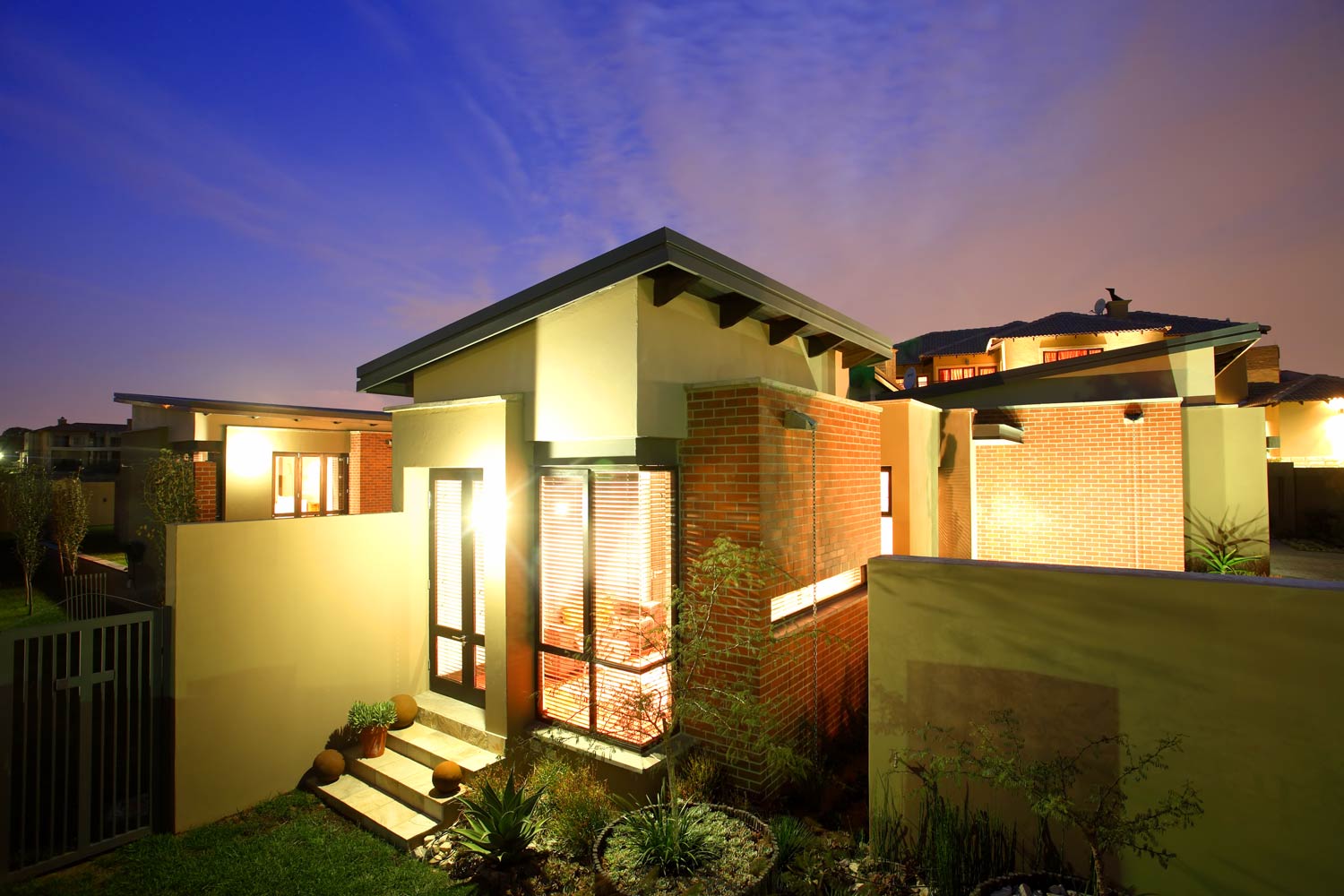 Veld Architects | House over the Hills