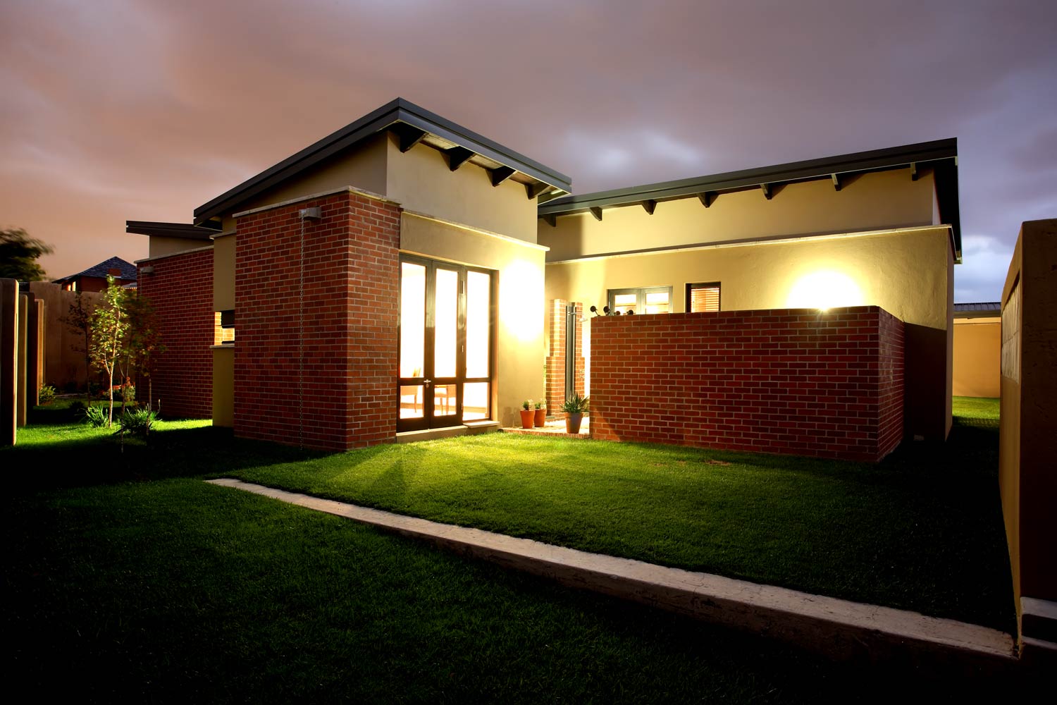 Veld Architects | House over the Hills