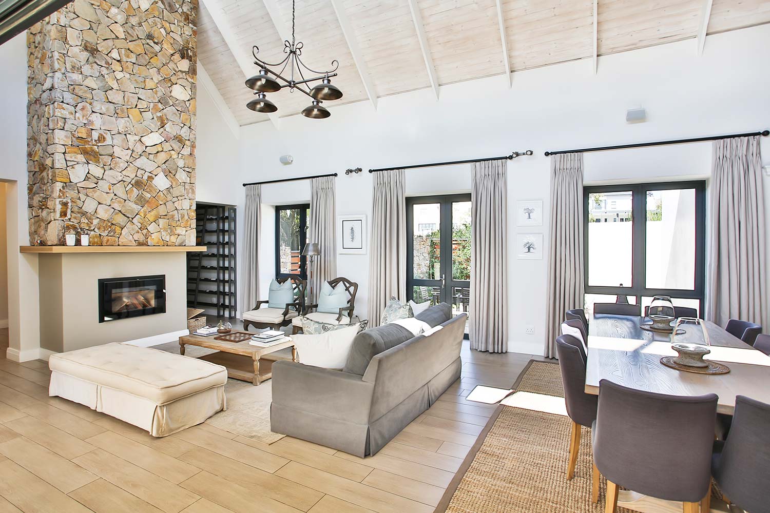Veld Architects | House in a Valley