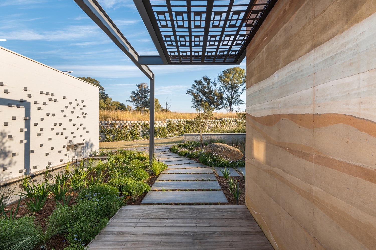 Soil and Serenity - Veld Architects